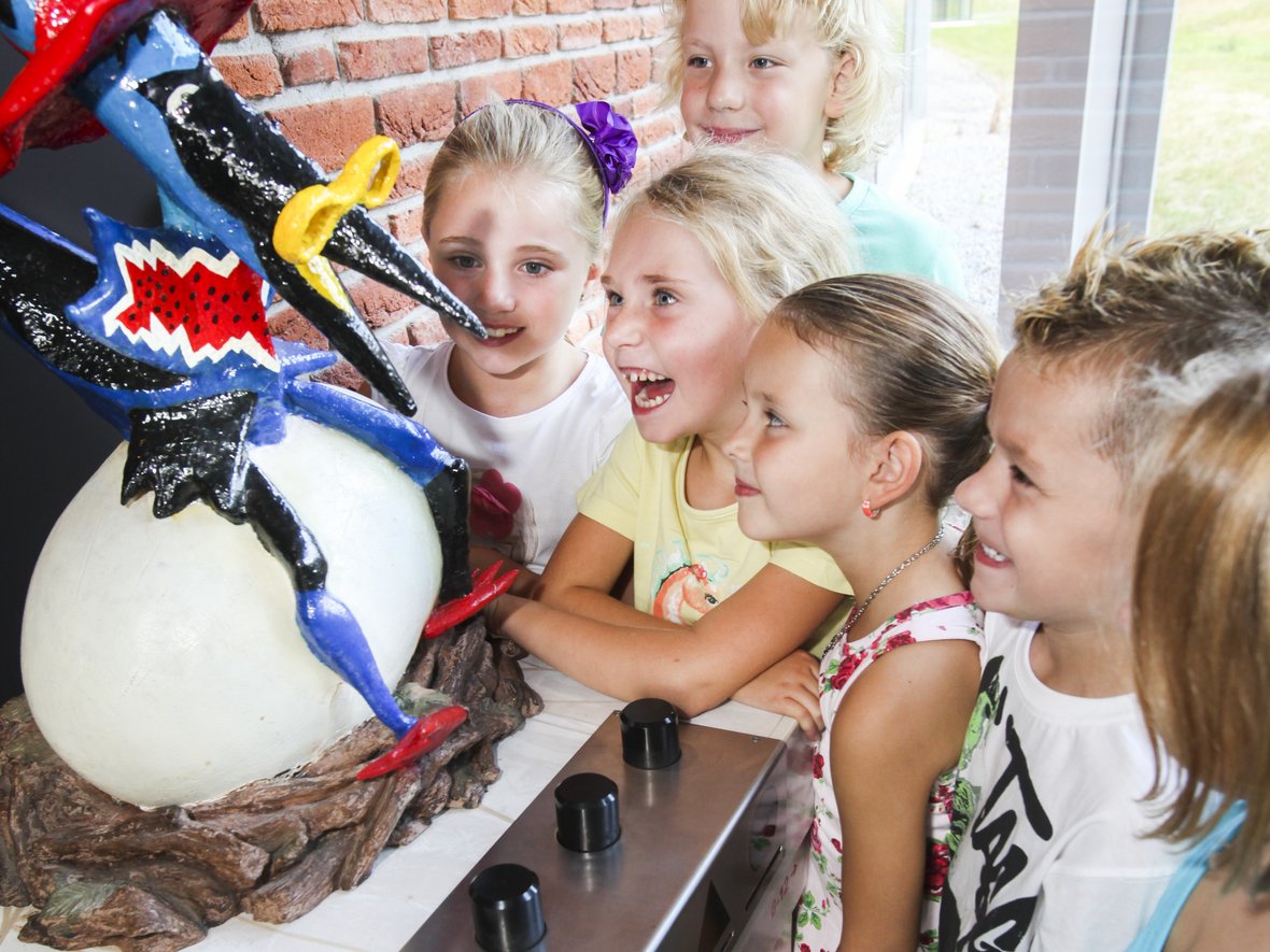 Treasure hunt with Pieke the museum bird - Limburgs Museum