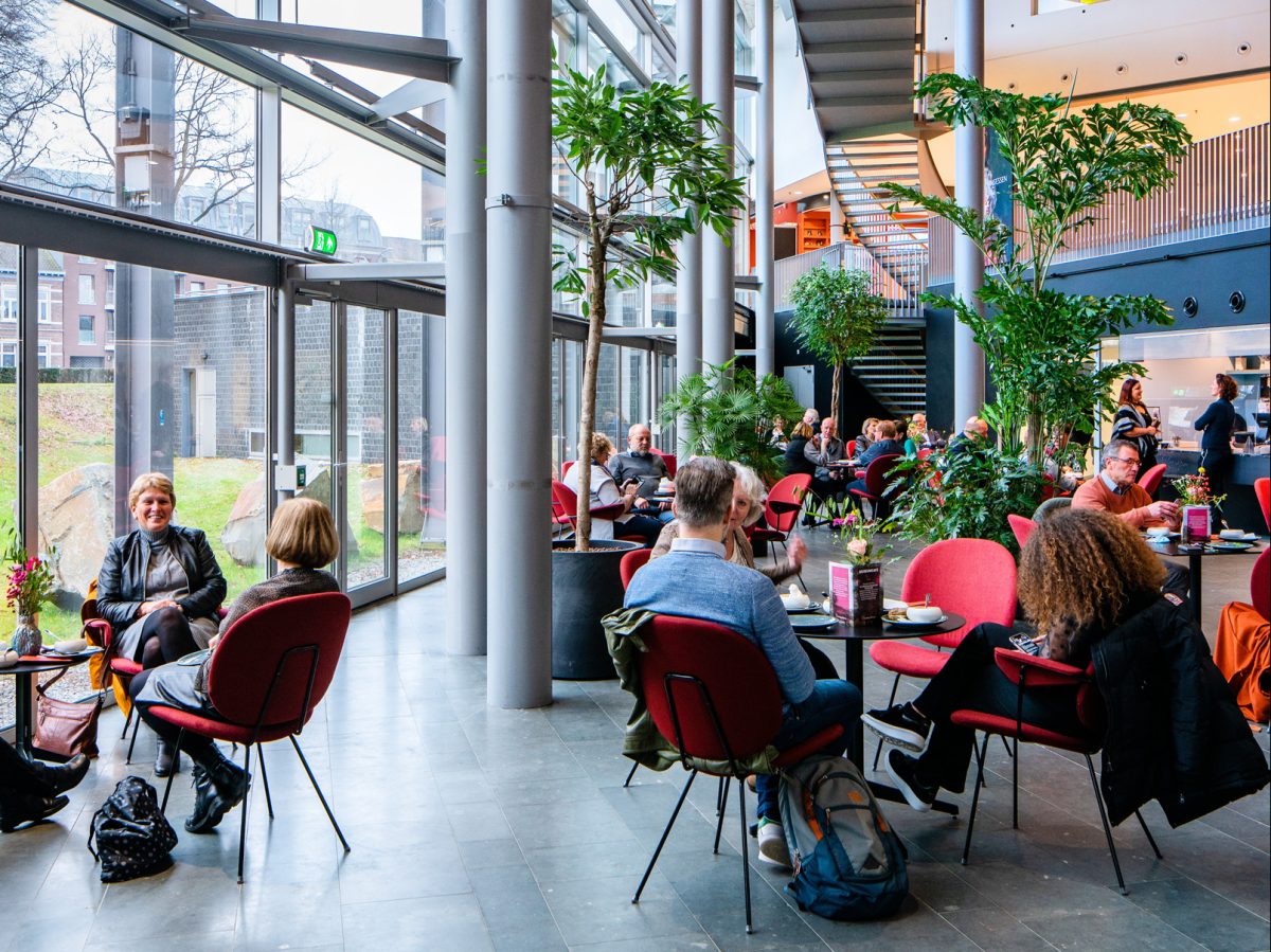 Museum Café & Shop - Limburgs Museum